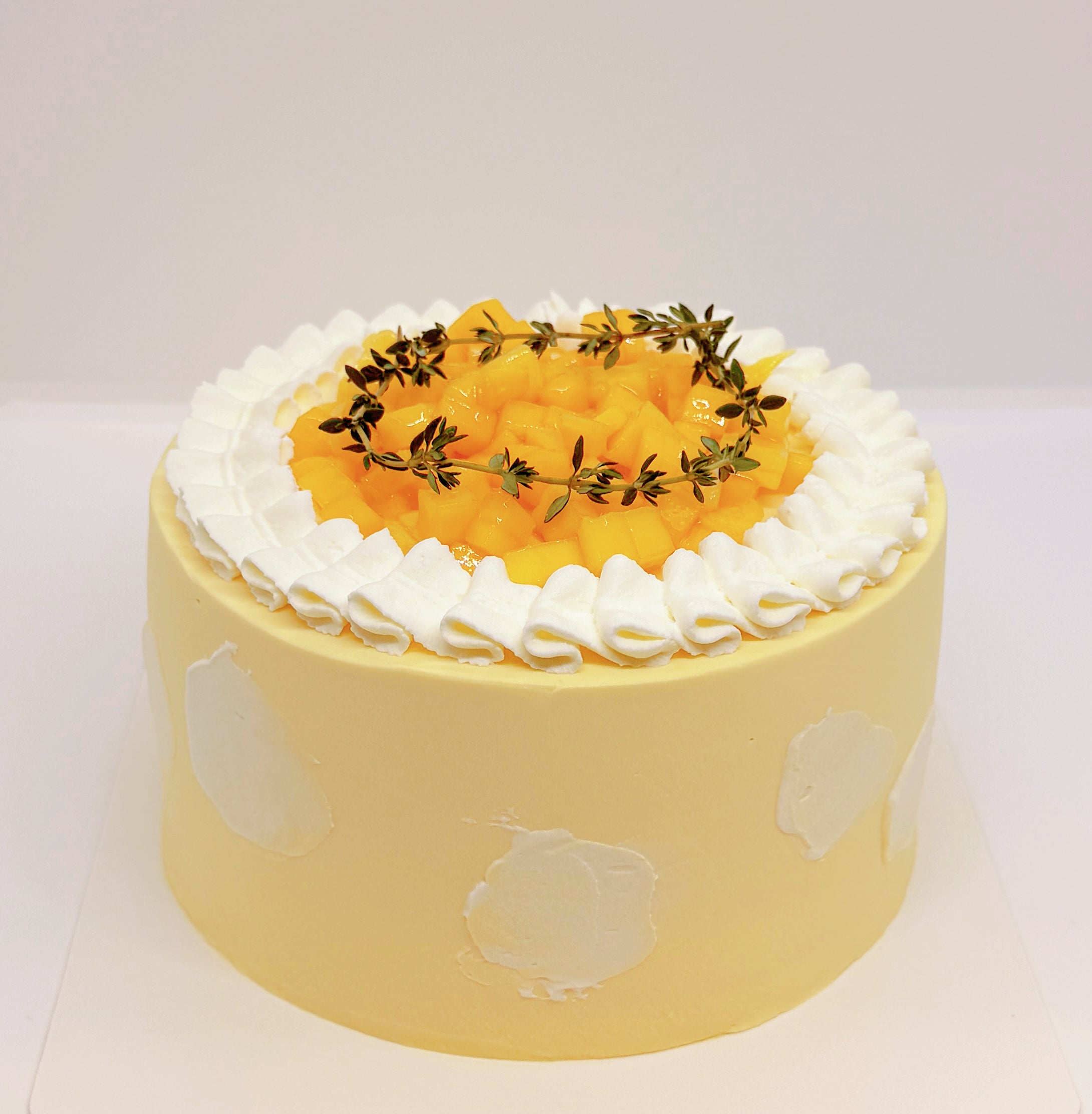Mango Cake 6" | Brecotea